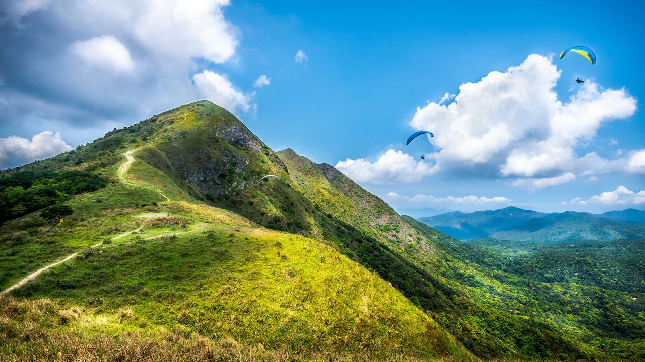 空へと舞い上がる場所 - Windows スポットライト壁紙 | 高画質4Kダウンロード